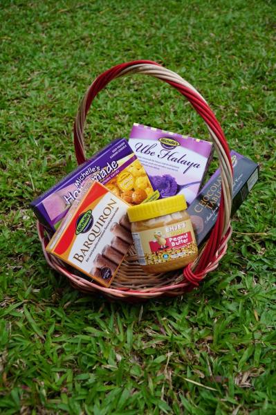 Merienda Set – Michelle's Putong Ube and Filipino Delicacies